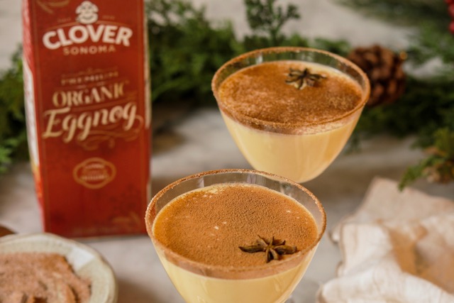 Merry Eggnog Martini Cheer - Clover